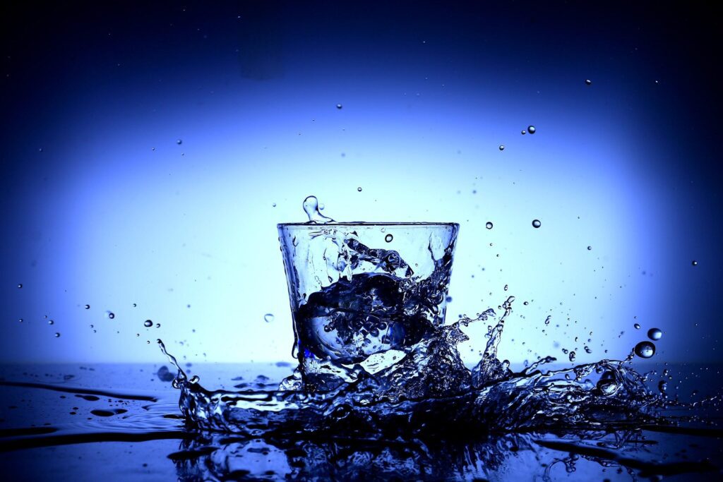 5 Ways to Save Water at Work - Brilliant Source